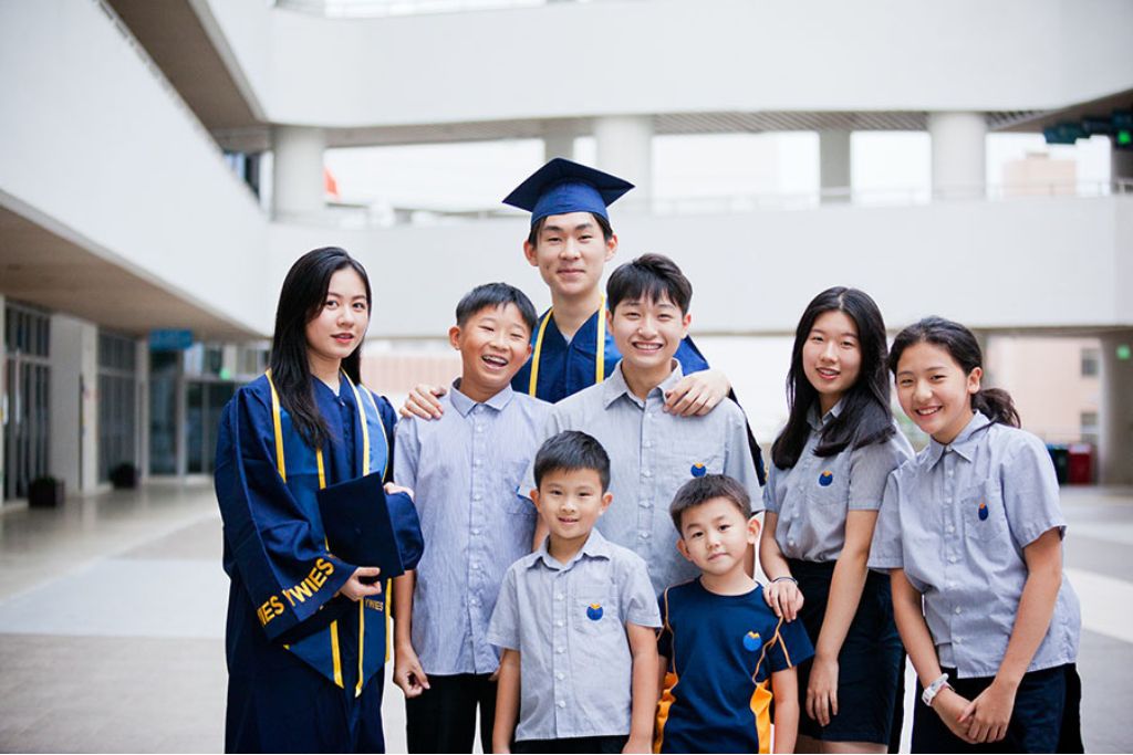 YCYW Upper Secondary Education | HKDSE, IGCSE, IBDP, and A Level Excellence